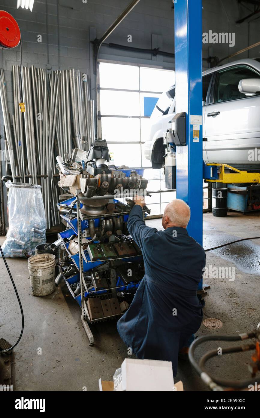 Rack of car hi-res stock photography and images - Alamy