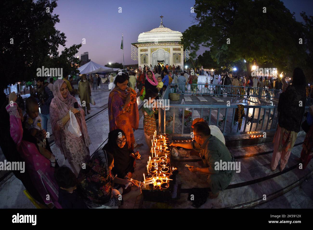 Lahore, Punjab, Pakistan. 5th Oct, 2022. Pakistani Muslim devotees ...