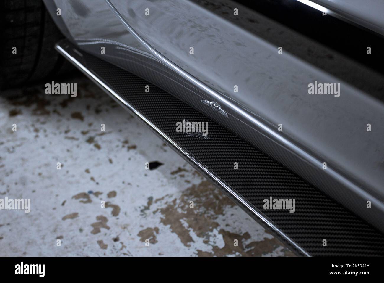 The Bentley Wings Badge Logo On The Optional Carbon Fibre Side Skirts ...
