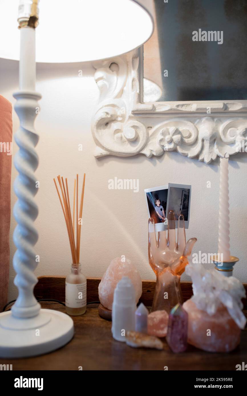 Himalayan sea salt lamp hi-res stock photography and images - Alamy