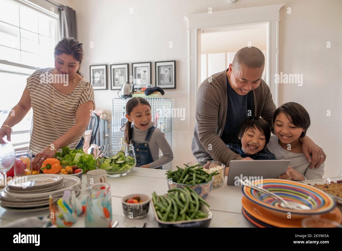 Child tablet table hi-res stock photography and images - Alamy