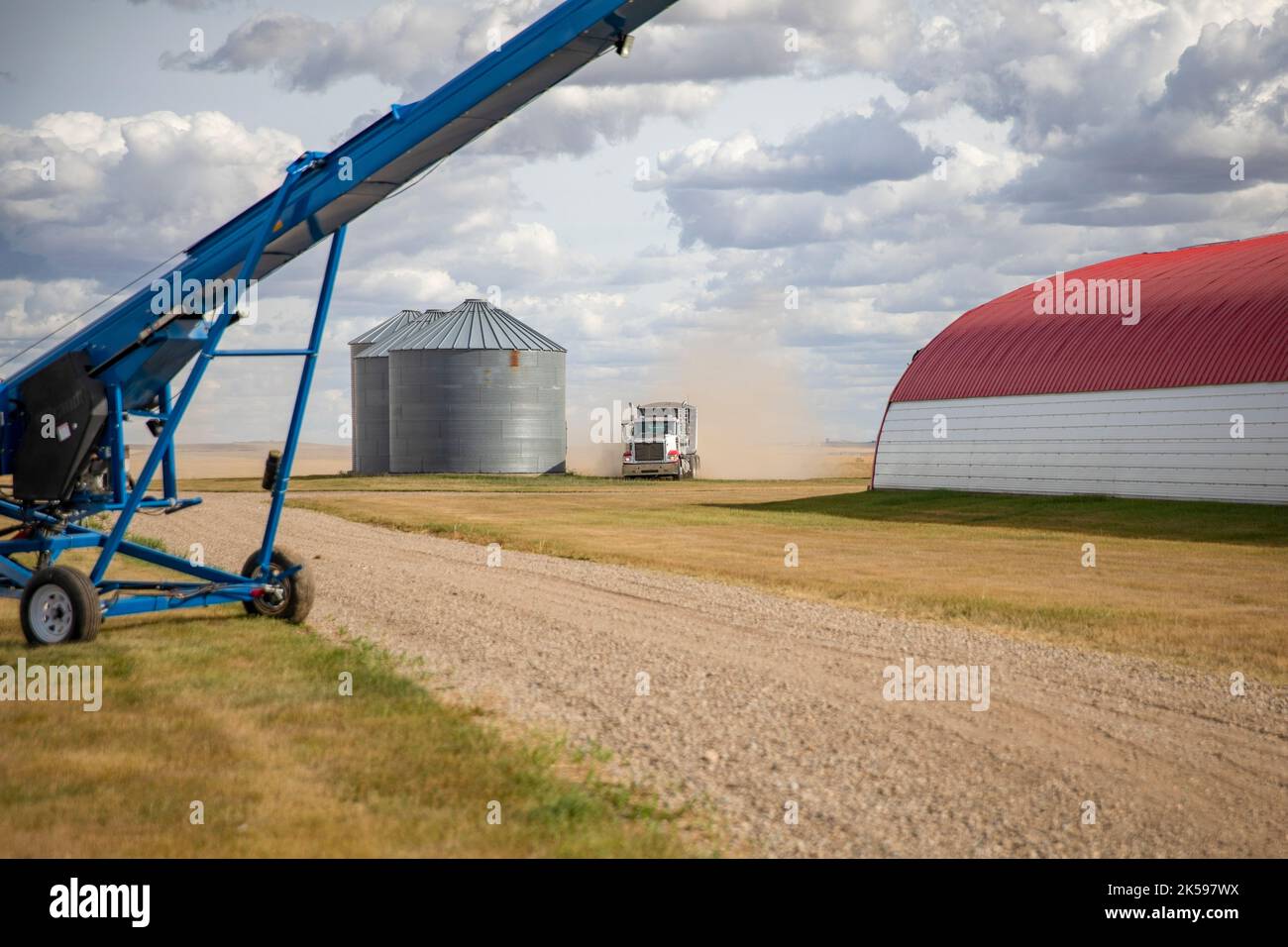 Grain silos on a farm hi-res stock photography and images - Alamy
