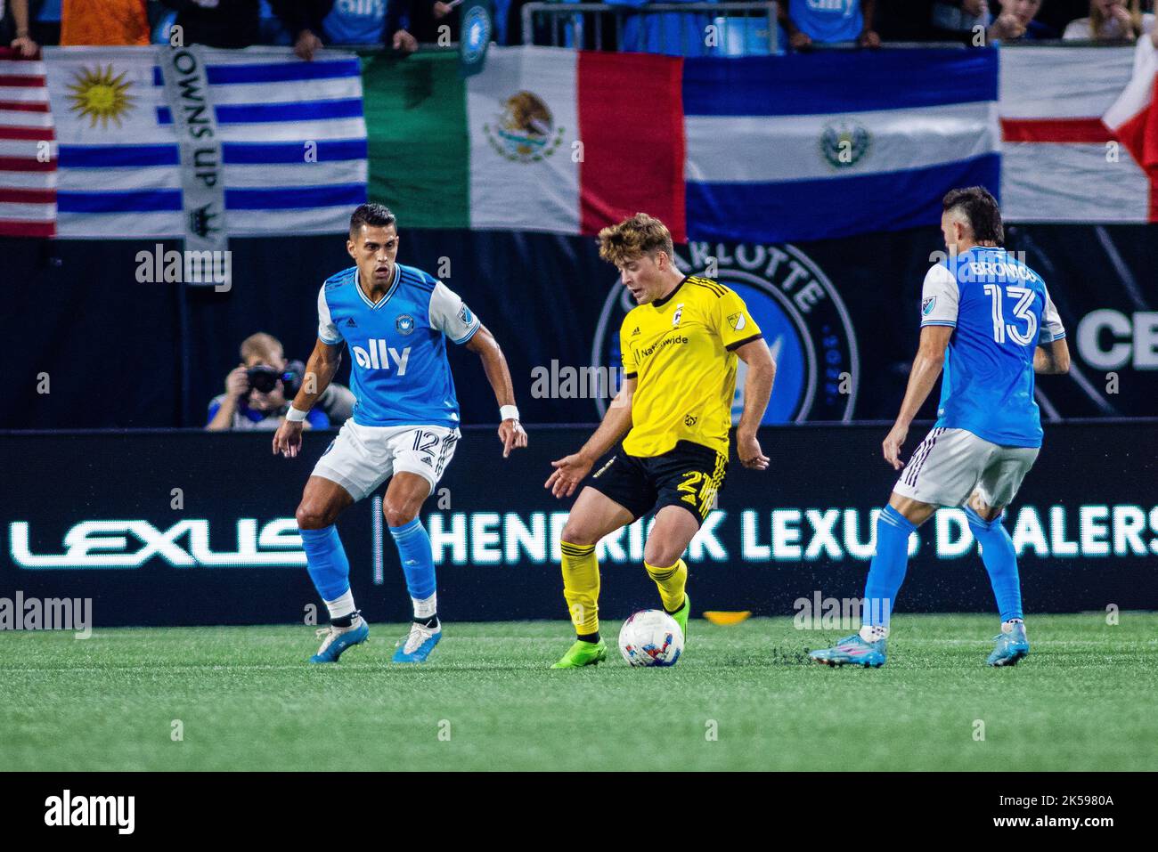 Charlotte, NC, USA. 5th Oct, 2022. Columbus Crew midfielder Aidan ...
