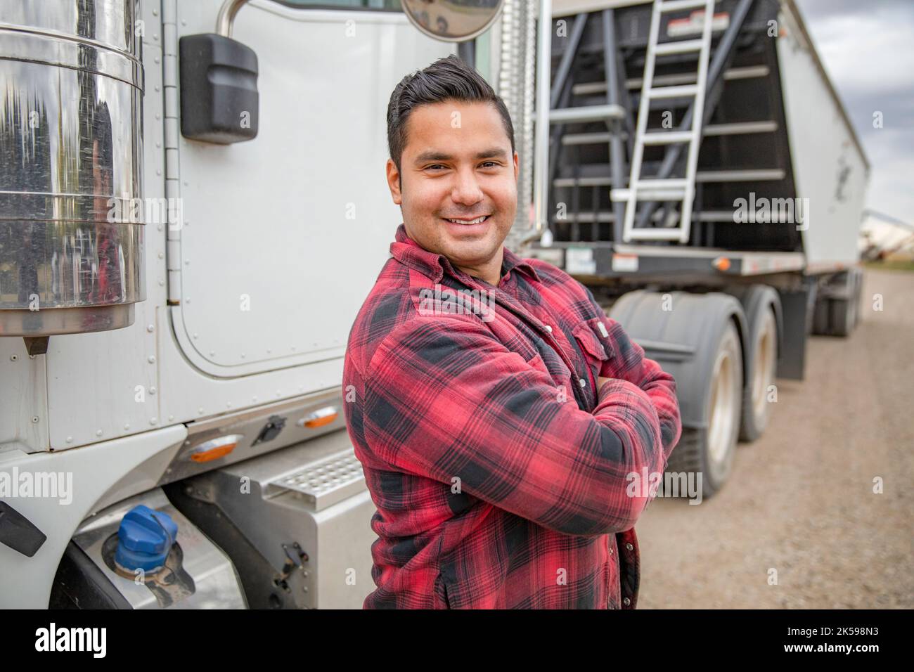 Semi smiling hi-res stock photography and images - Alamy