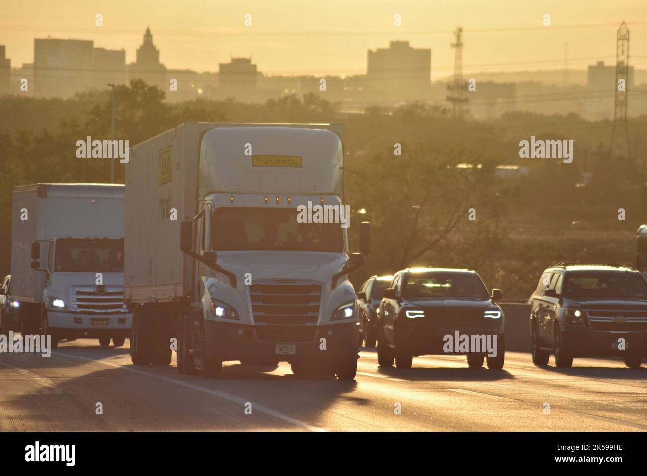 Elizabeth, New Jersey, USA. 6th Oct, 2022. (INT) View of the Port ...