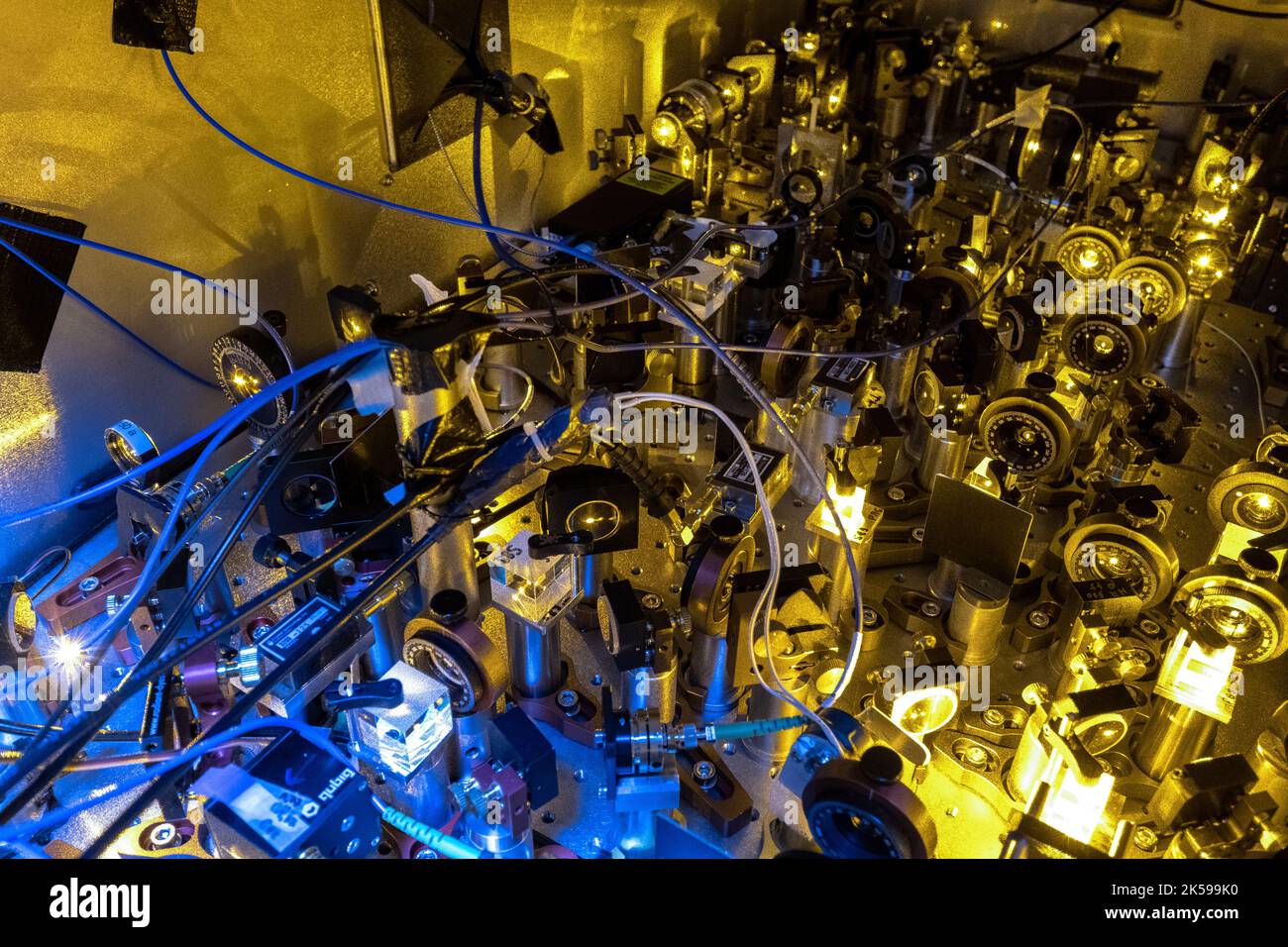 Ion based quantum computing hi-res stock photography and images - Alamy