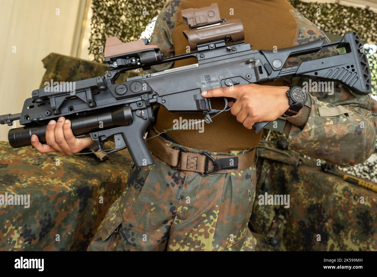 G36k assault rifle hi-res stock photography and images - Alamy