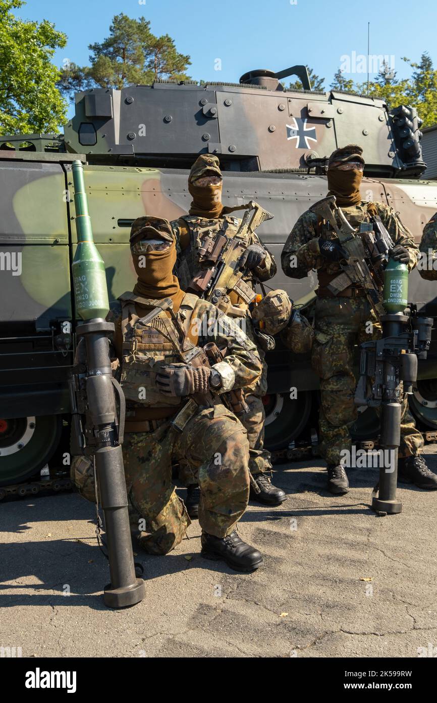 Panzerfaust german hi-res stock photography and images - Alamy