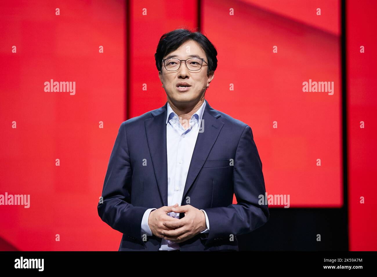 Dr won joon choi hi-res stock photography and images - Alamy Dr won joon choi hi-res stock photography and images - Alamy