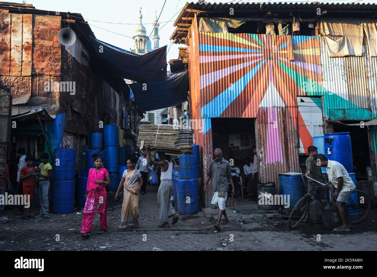 Poor houses metropolis at back hi-res stock photography and images - Alamy