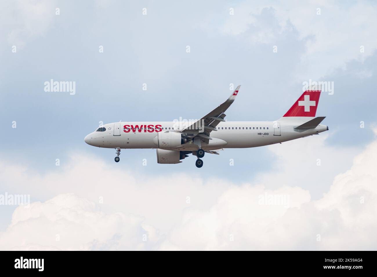 31.07.2022, Germany, Berlin - A Swiss Airlines Airbus A320 Neo ...