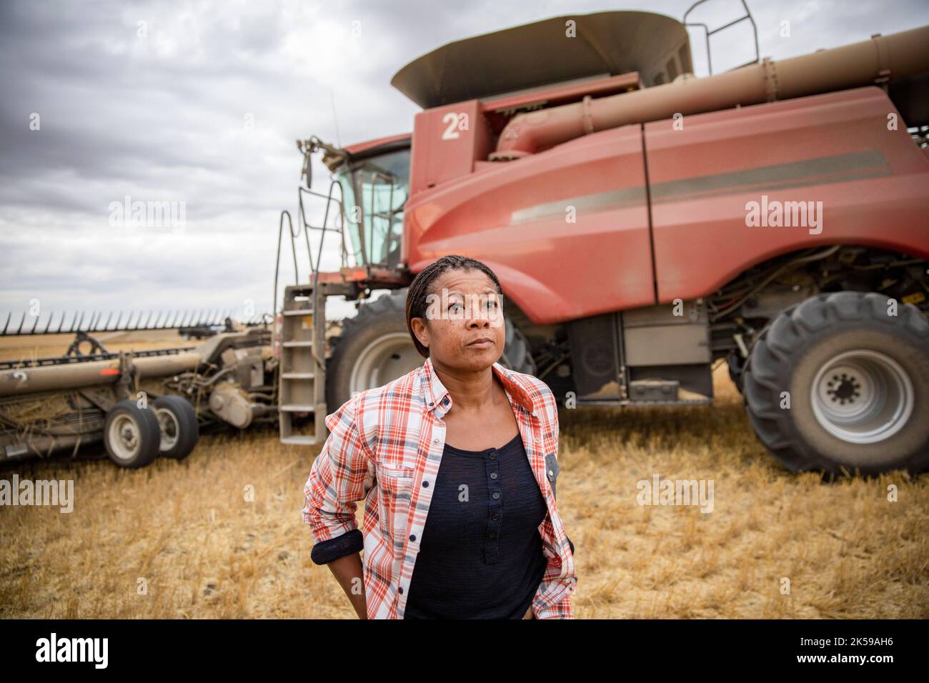 African women working outside hi-res stock photography and images - Alamy