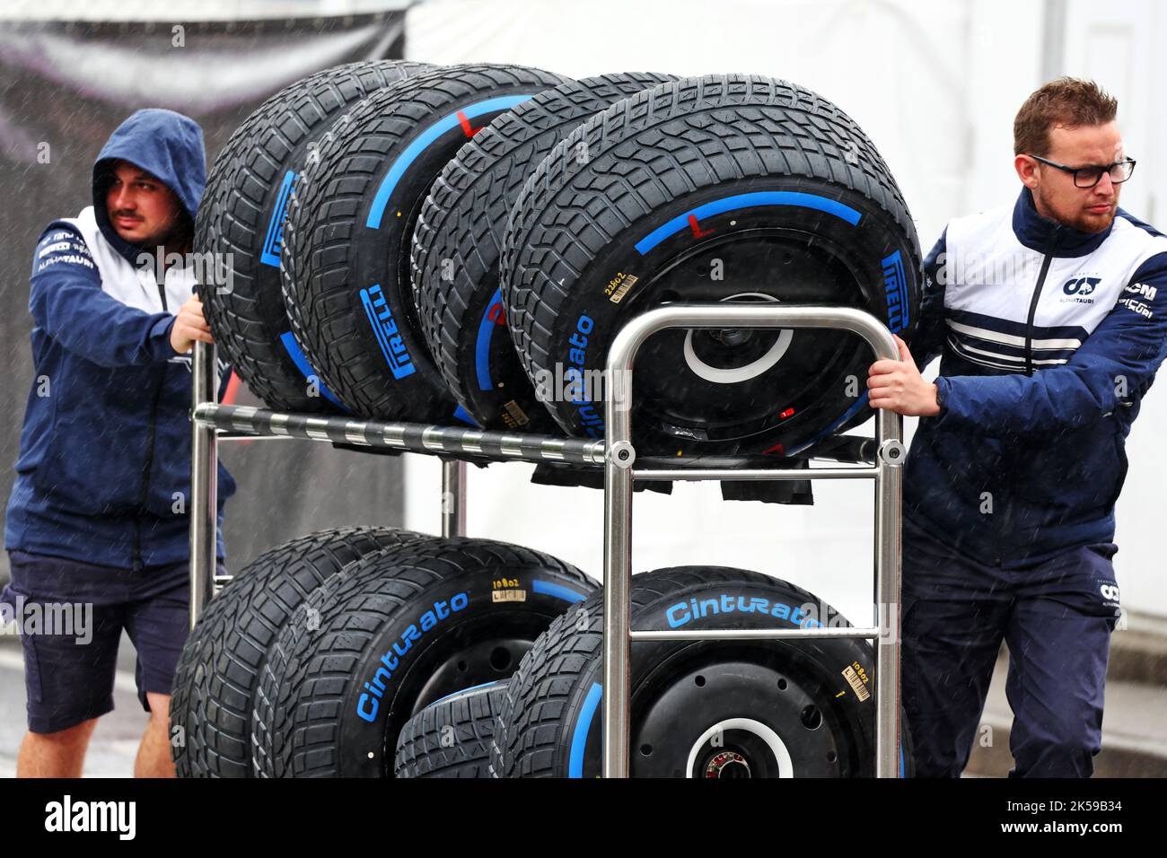 F1 wet tyre 2022 hi-res stock photography and images - Alamy