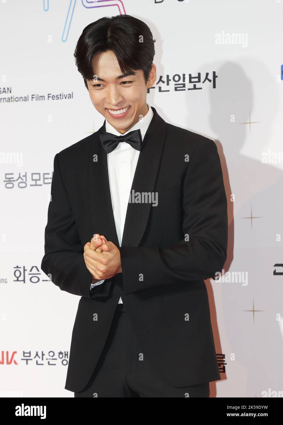 07th Oct, 2022. S. Korean actor Joo Jong-hyuk South Korean actor Joo Jong-hyuk poses for a photo ...