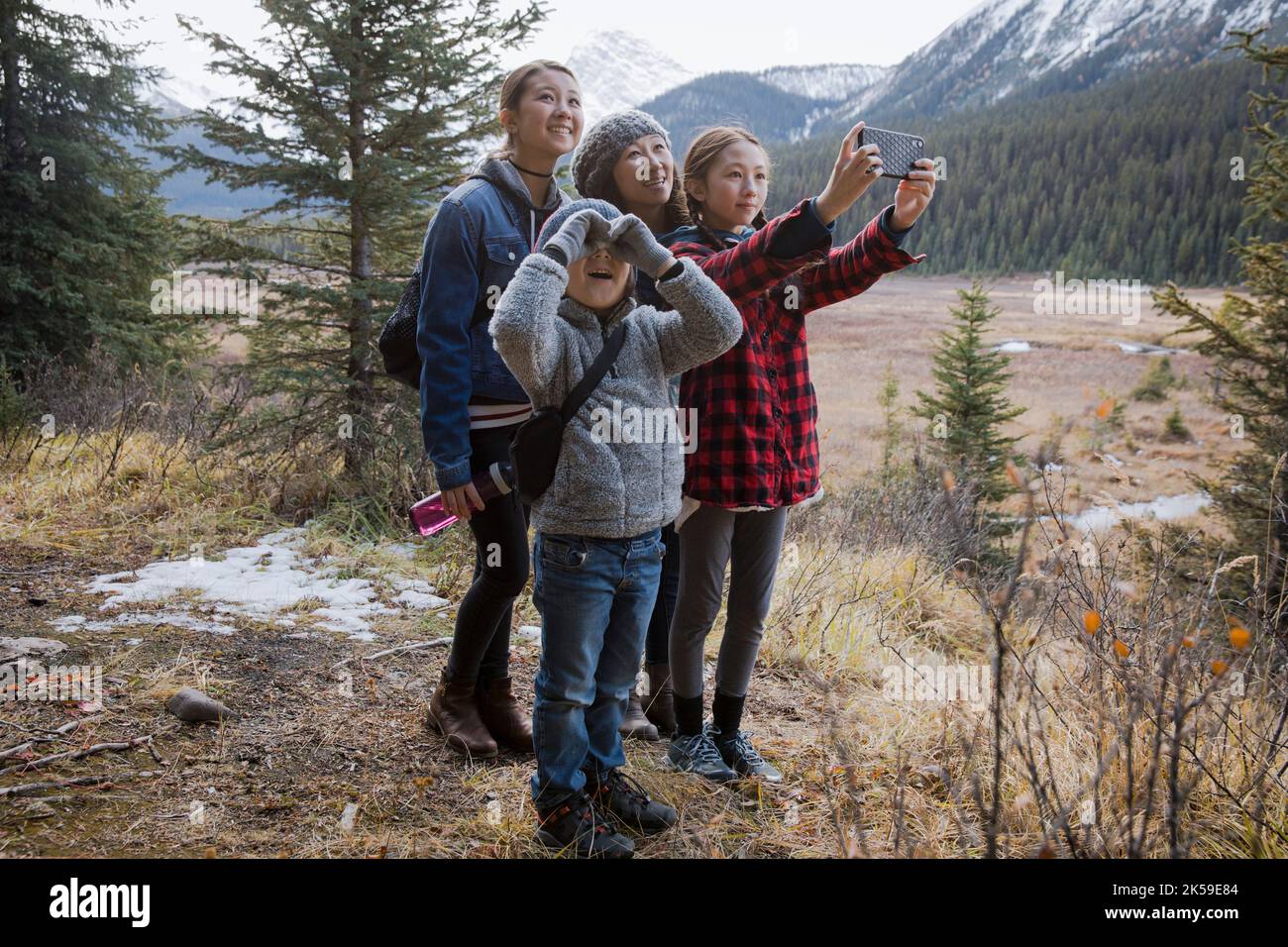 Chinese hiking family hi-res stock photography and images - Alamy