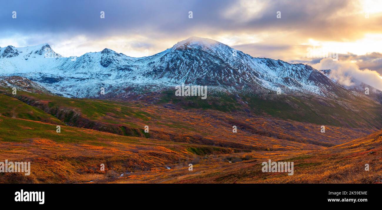 Hatcher pass road alaska hi-res stock photography and images - Alamy