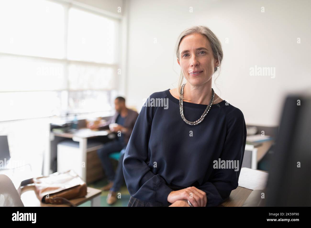 Female manager hi-res stock photography and images - Alamy