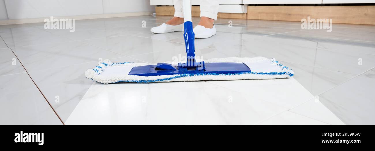 Clean white tiles hi-res stock photography and images - Alamy