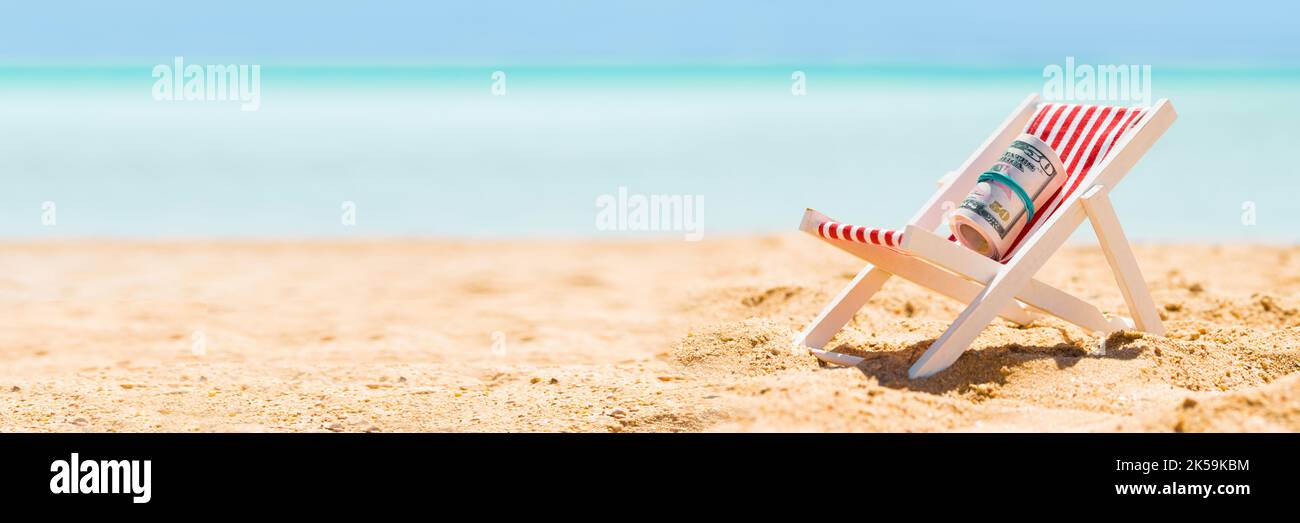 Summer Travel Holiday Dollar Bill. Beach Vacation Stock Photo - Alamy