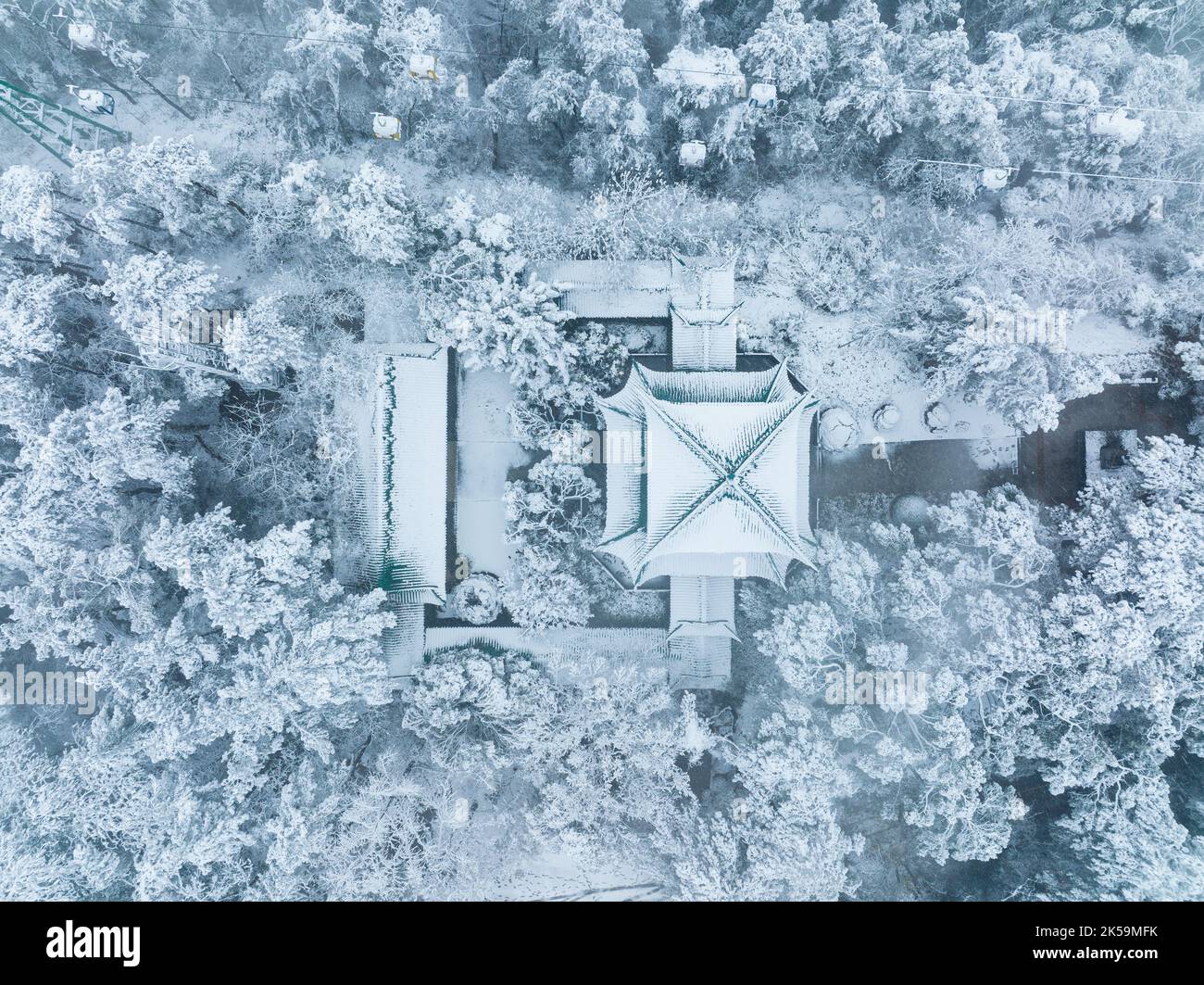 Winter snow scene in Moshan Scenic Area, East Lake, Wuhan, Hubei Stock ...