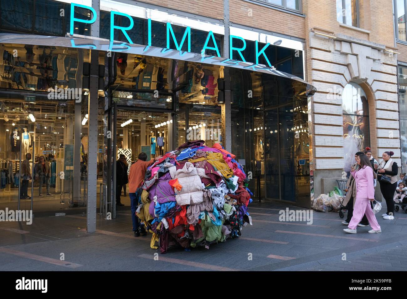 Toulouse, France, 06/10/2022, Primark store front. As part of the ...