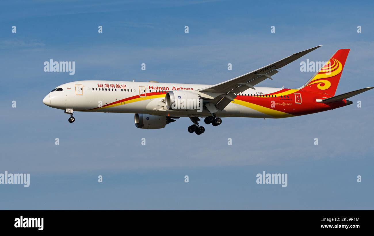 Richmond, British Columbia, Canada. 6th Oct, 2022. A Hainan Airlines ...