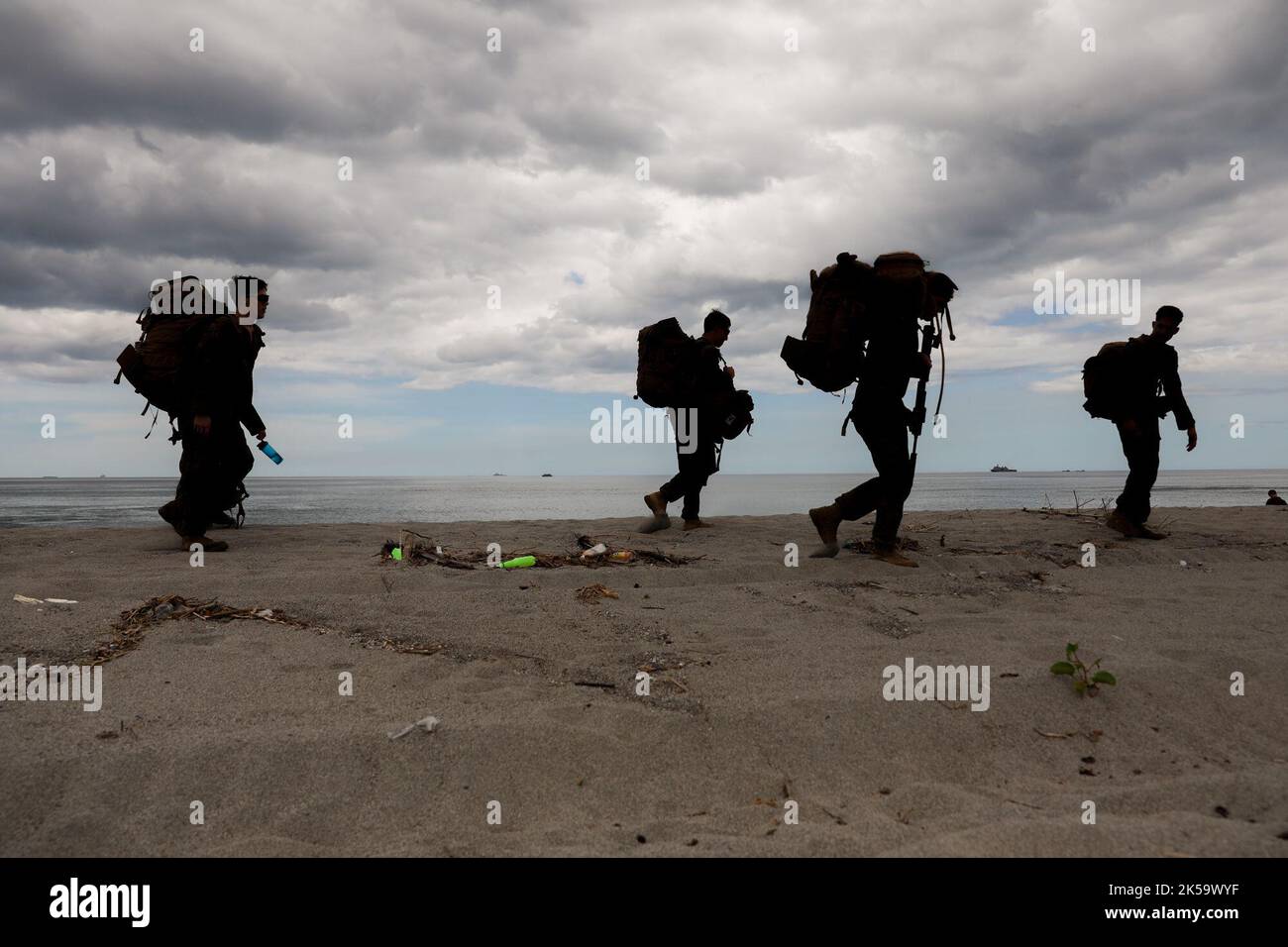 Manila, Philippines. 7th Oct, 2022. US marines disembark on a beach ...