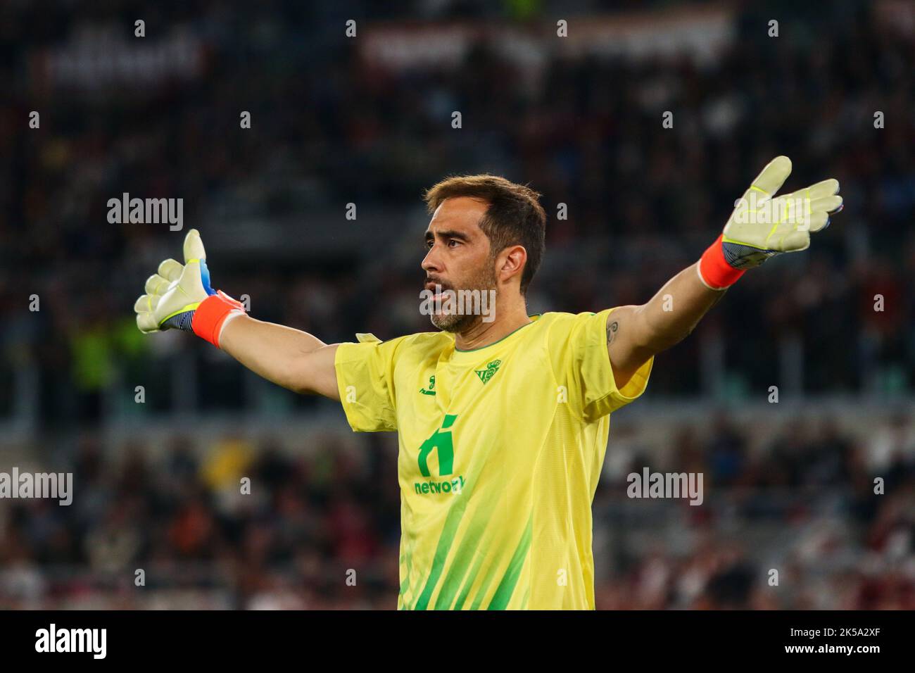 Roma, Italy 6th October 2022: Claudio Bravo of Real Betis Balompie ...