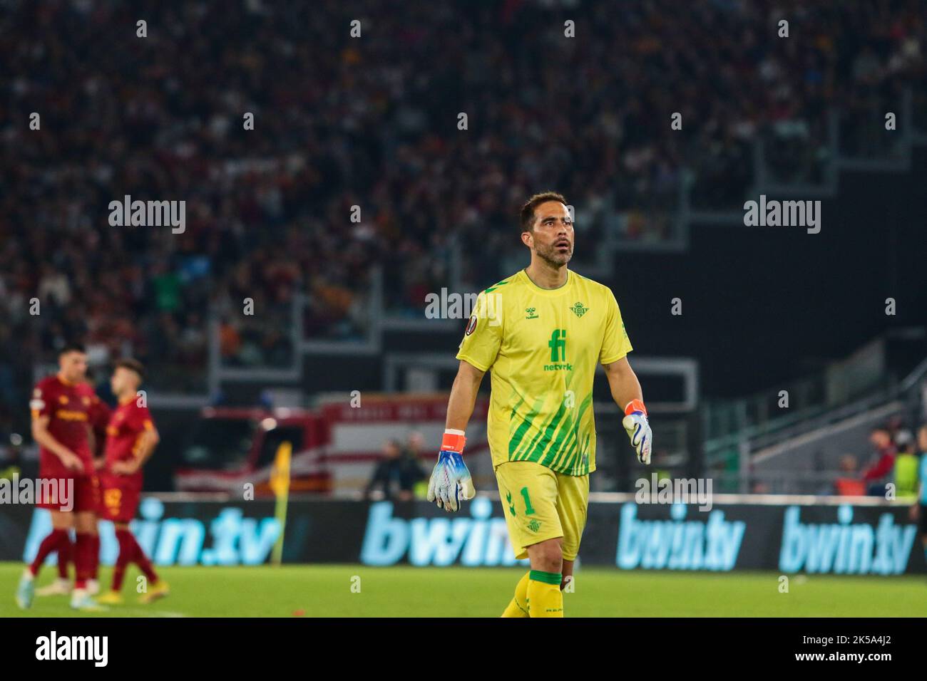 Roma, Italy 6th October 2022: Claudio Bravo of Real Betis Balompie ...