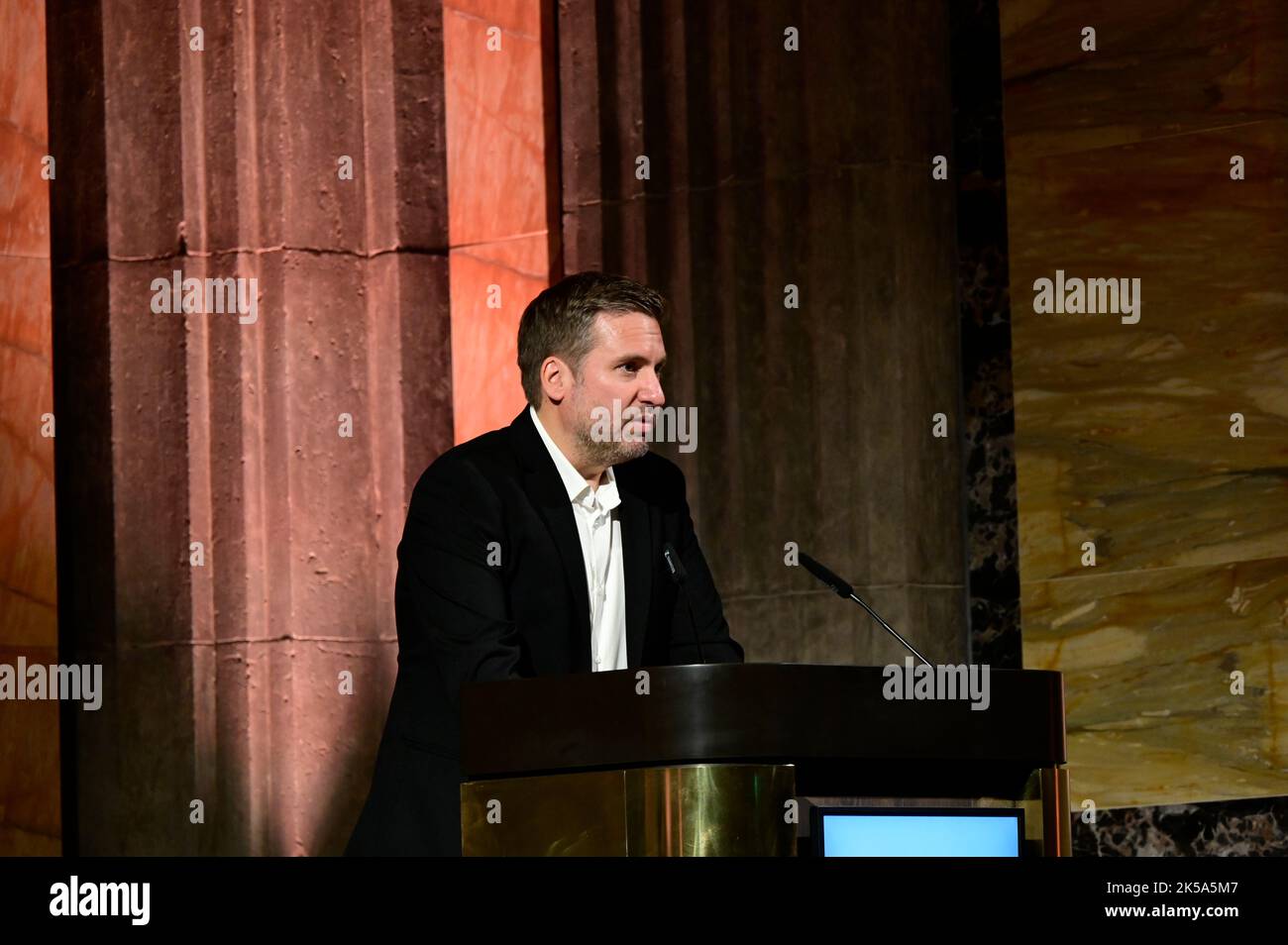 Im Bild: Jan Wiele. Der Schriftsteller Lukas Rietzschel wird mit dem ...