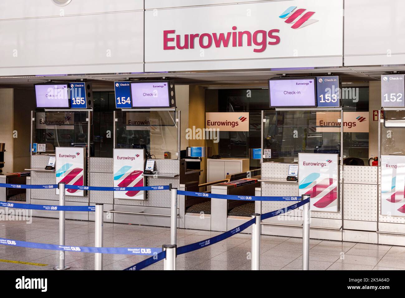Check in flughafen leer hi-res stock photography and images - Alamy