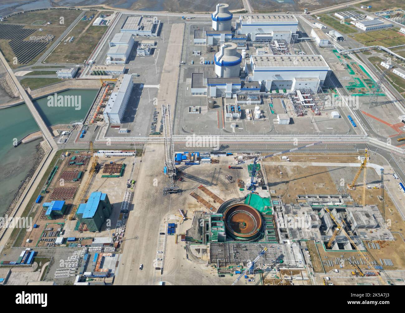 YANTAI, CHINA - OCTOBER 7, 2022 - An aerial photo shows the ...