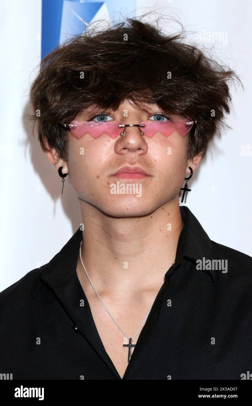 October 6, 2022, Los Angeles, CA, USA: LOS ANGELES - OCT 6: Logan ...