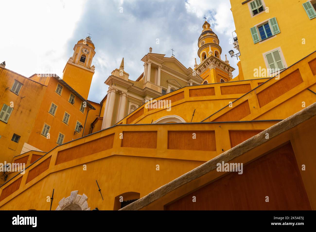 18th century french architecture hi-res stock photography and images ...
