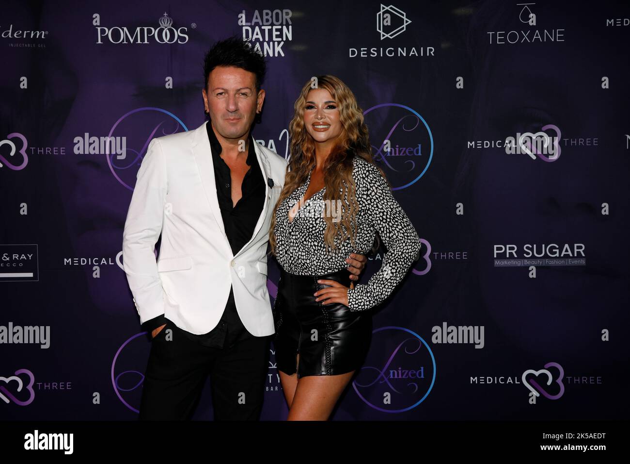 Ennesto Monte und Micaela Schäfer beim Grand Opening der Beauty-Praxis ...