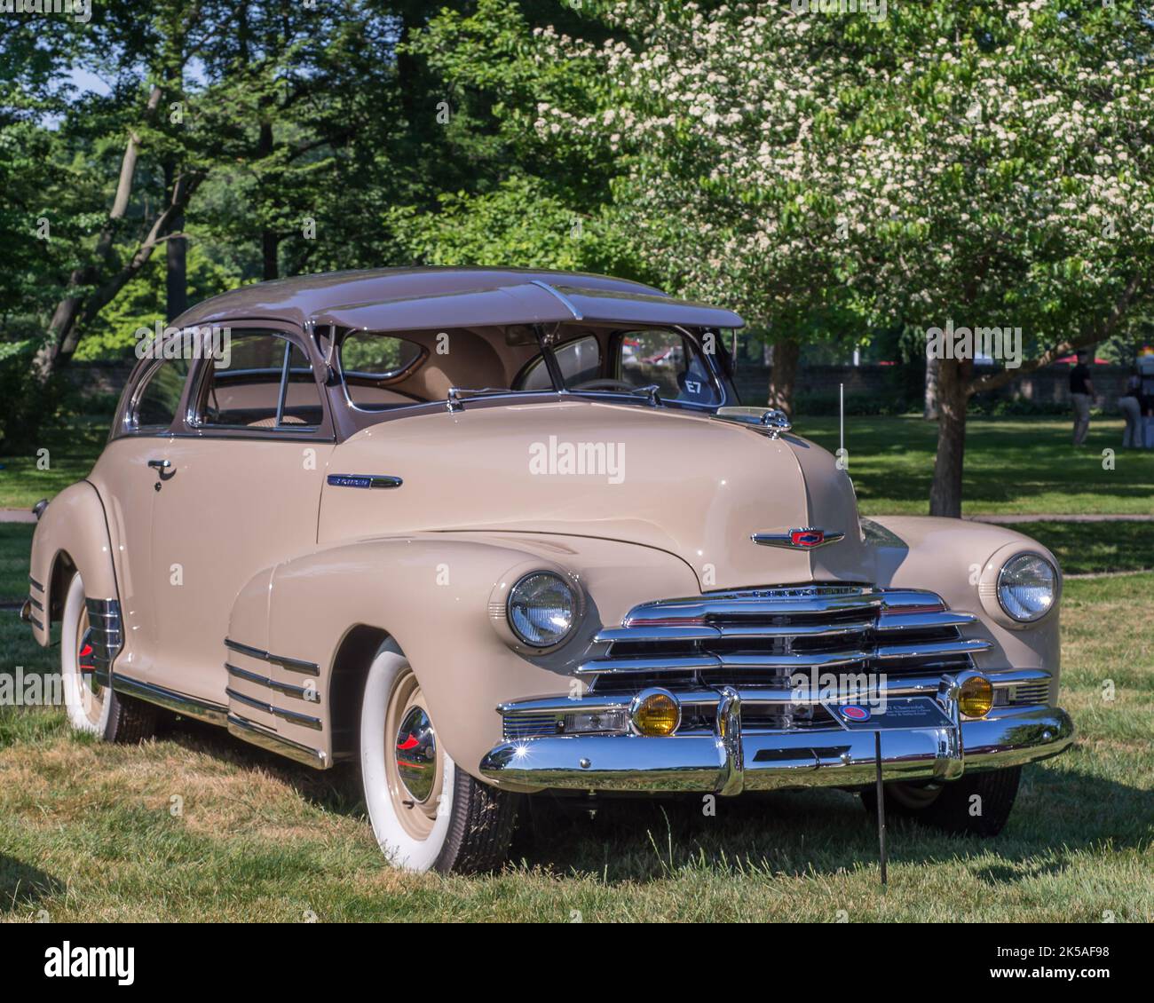GROSSE POINTE SHORES, MI/USA - JUNE 19, 2016: A 1947 Chevrolet ...