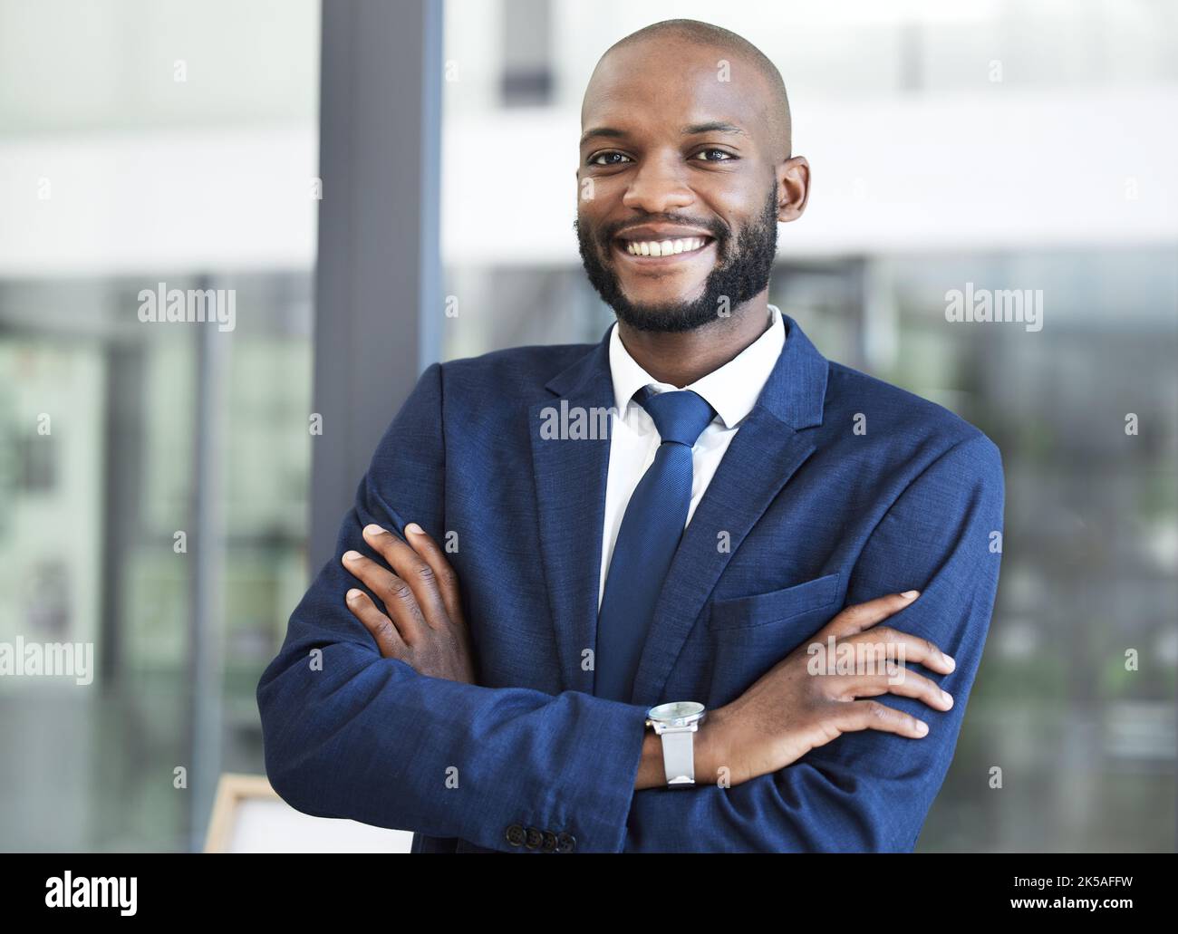 Isolated man worker arms crossed hi-res stock photography and images ...