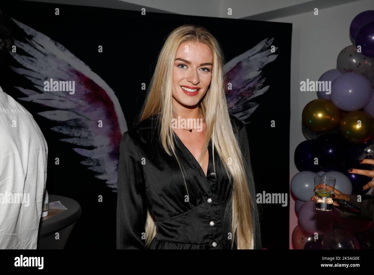 Michelle Louise aka Milou beim Grand Opening der Beauty-Praxis ...