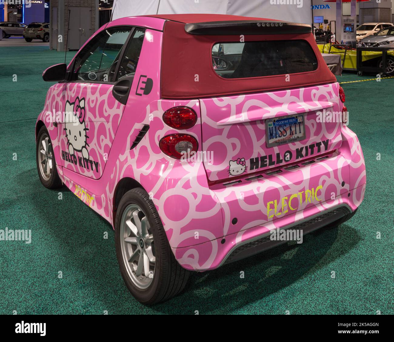 Auto themed ride hi-res stock photography and images - Alamy