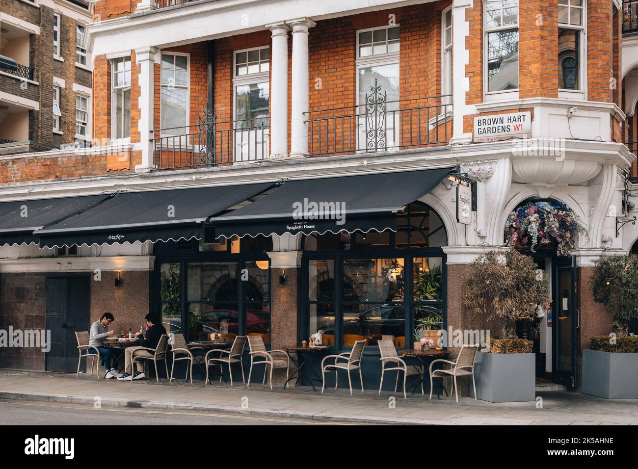 London, UK - September 1, 2022: People at outdoor tables of The ...