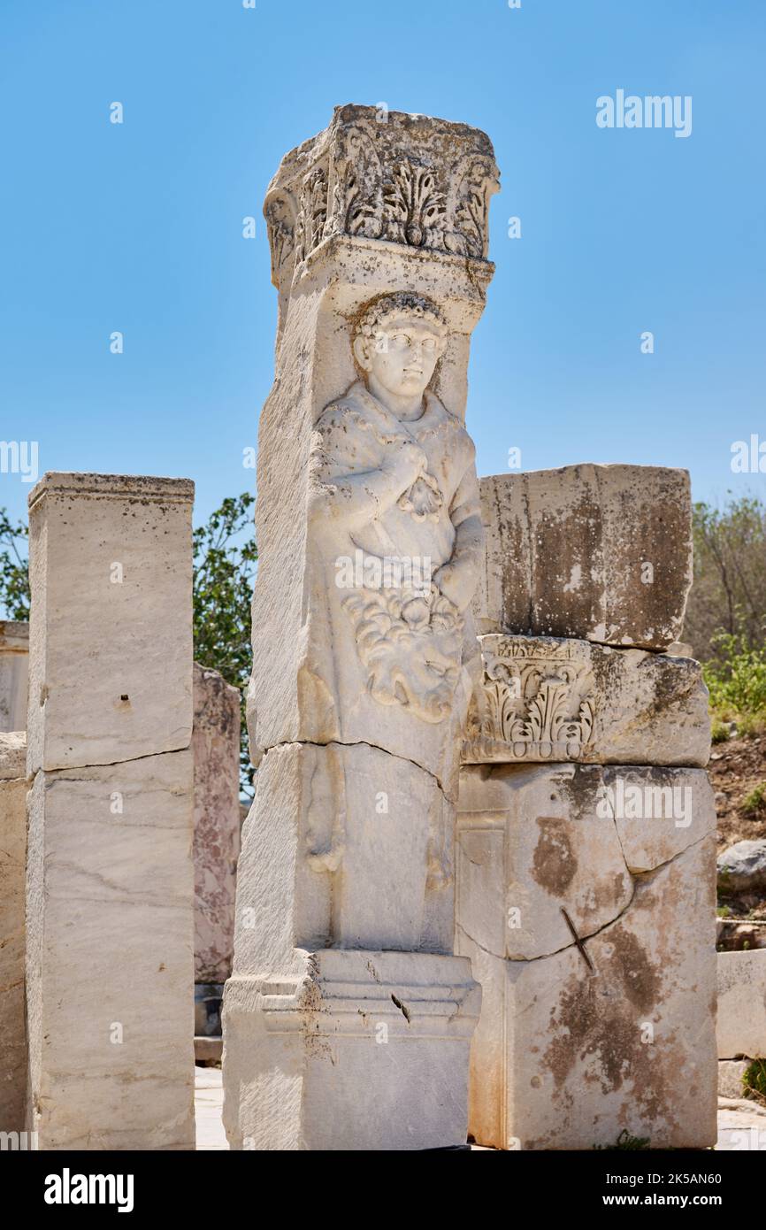 Ephesus turkey gate of hercules hi-res stock photography and images - Alamy