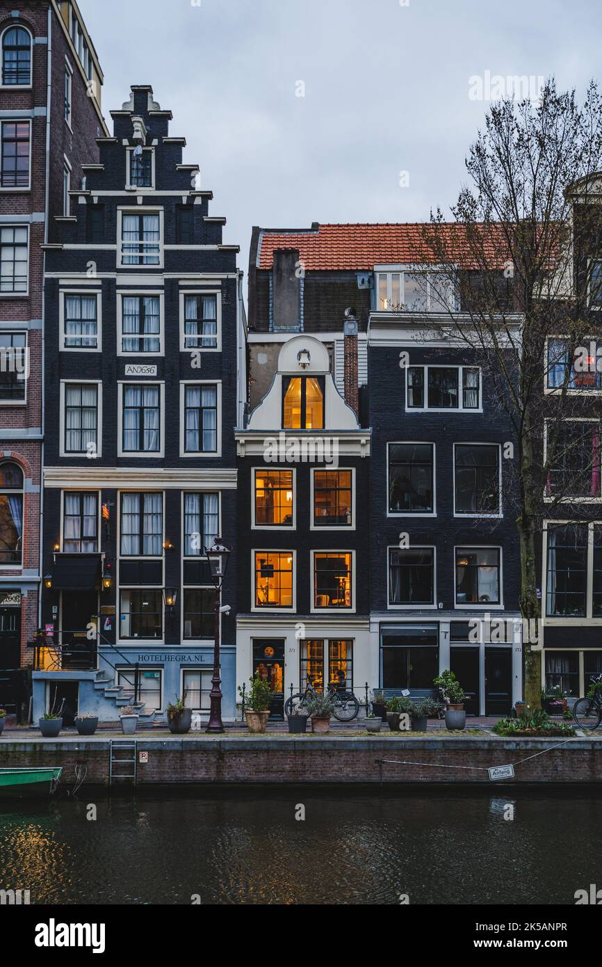 Houses in Amsterdam on the canal Netherlands Holland Stock Photo - Alamy