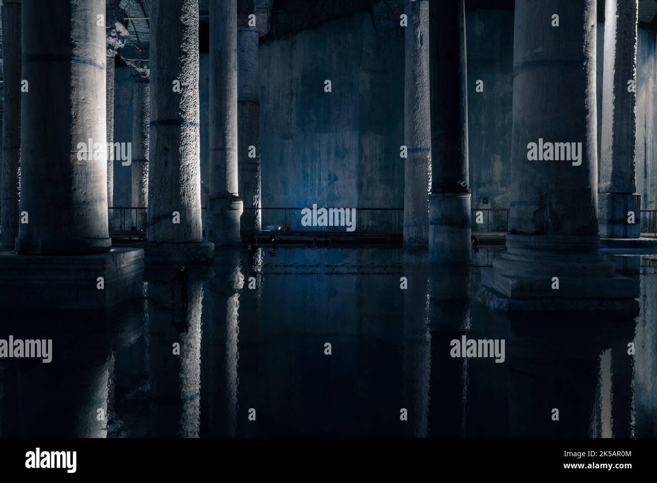 Yerebatan Saray - Basilica Cistern in Istanbul, Turkey. Yerebatan Saray ...