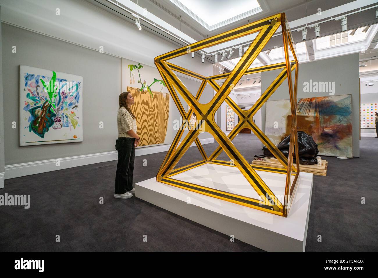 London UK. 7 October 2022 . ISA GENZKEN, x with an estimate of GBP ...