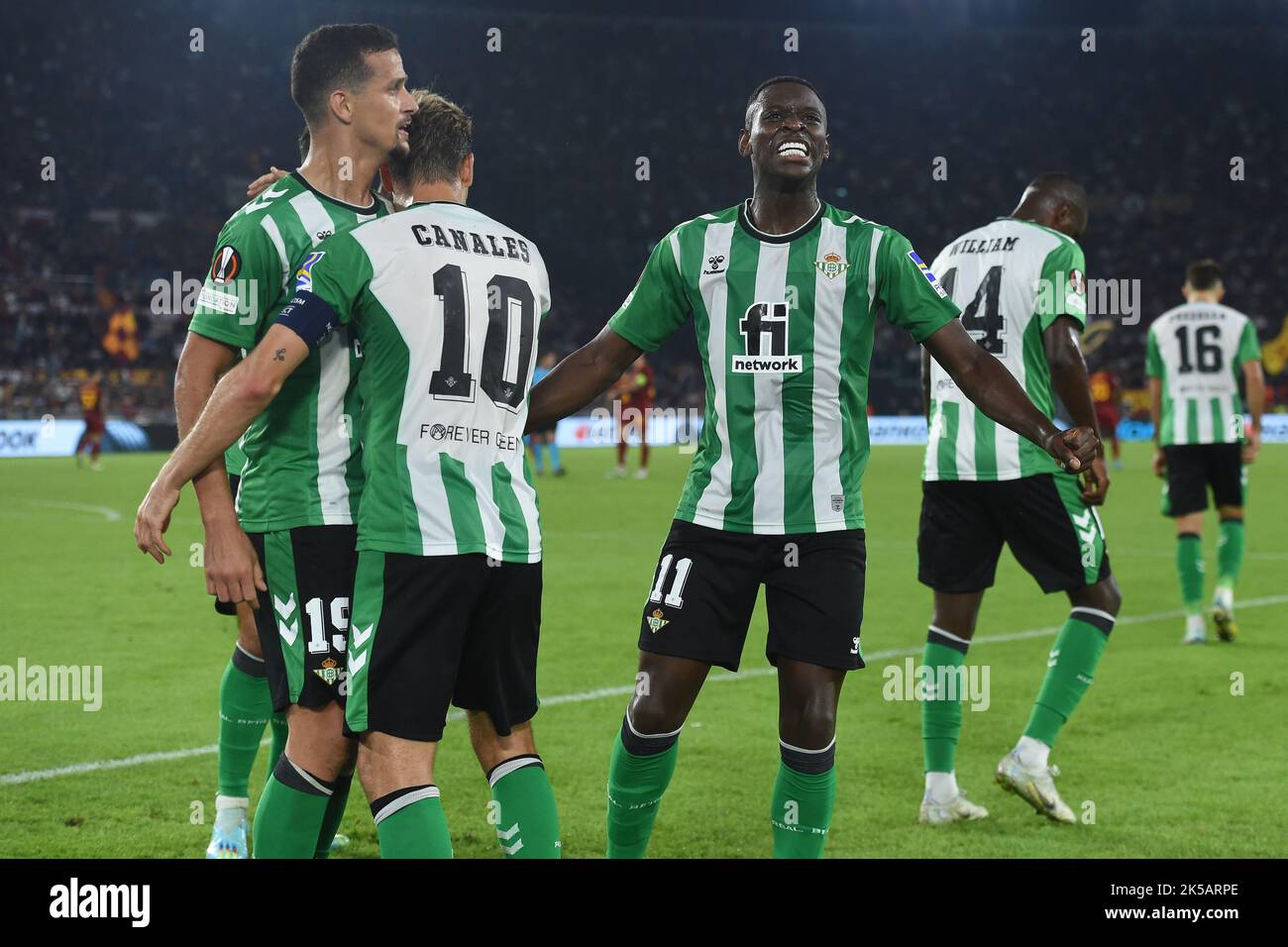 Real betis 2022 celebrating hi-res stock photography and images - Alamy