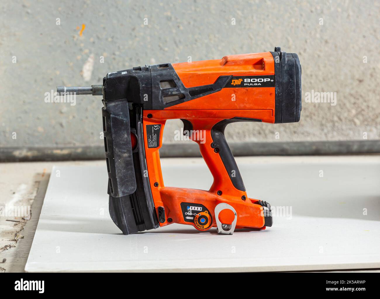 Portable nail guard brand SPIT model Pulsa 800p +. Tool photographed ...