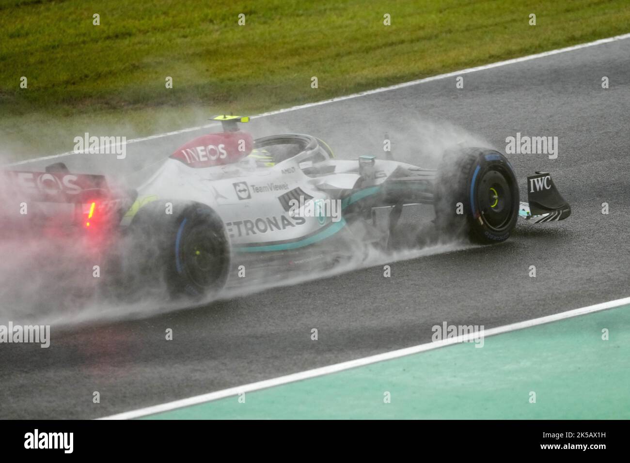 Suzuka, Japan. 7th Oct, 2022. Mercedes' British driver Lewis Hamilton ...