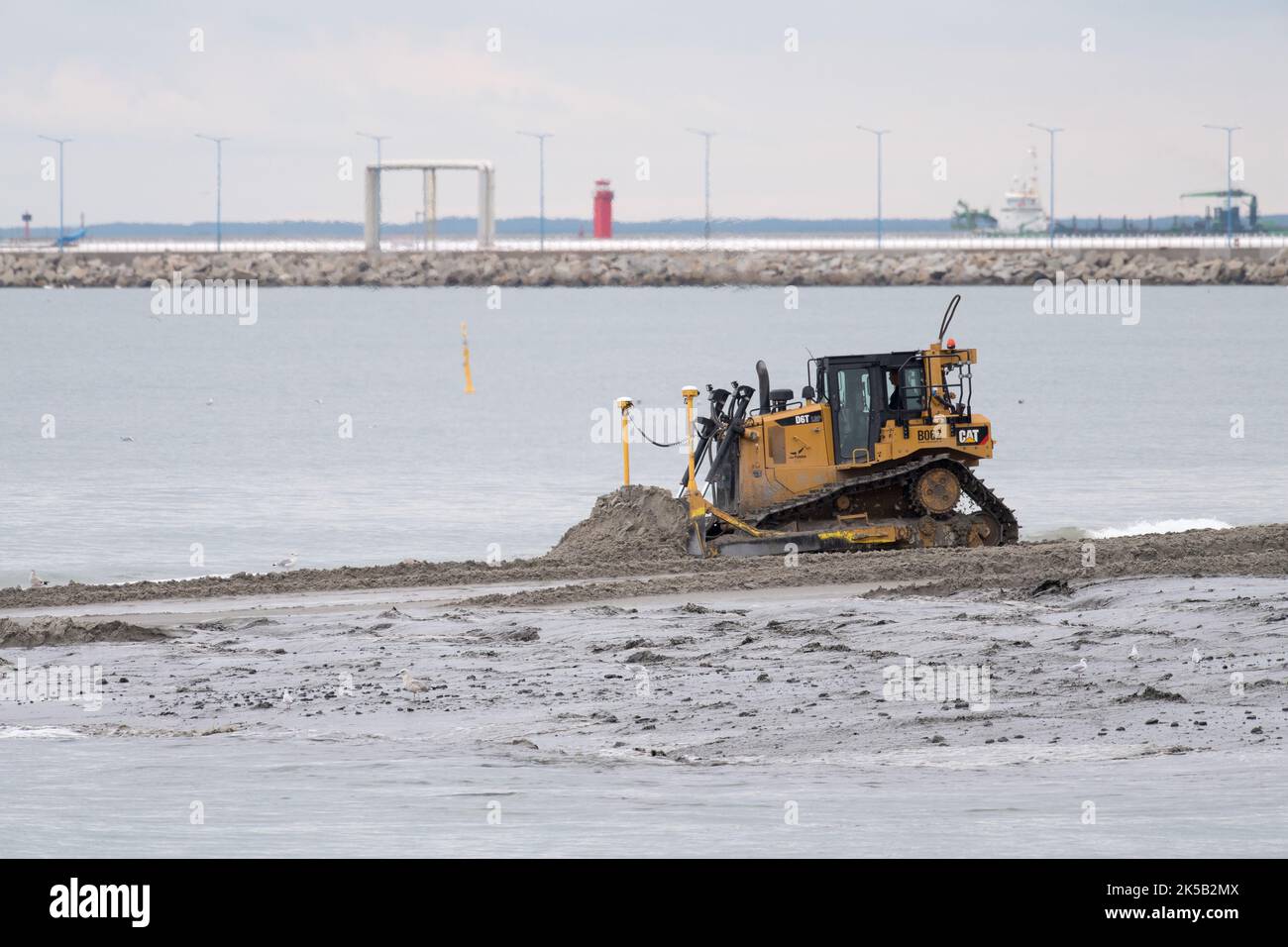 Beach land fill hi-res stock photography and images - Alamy