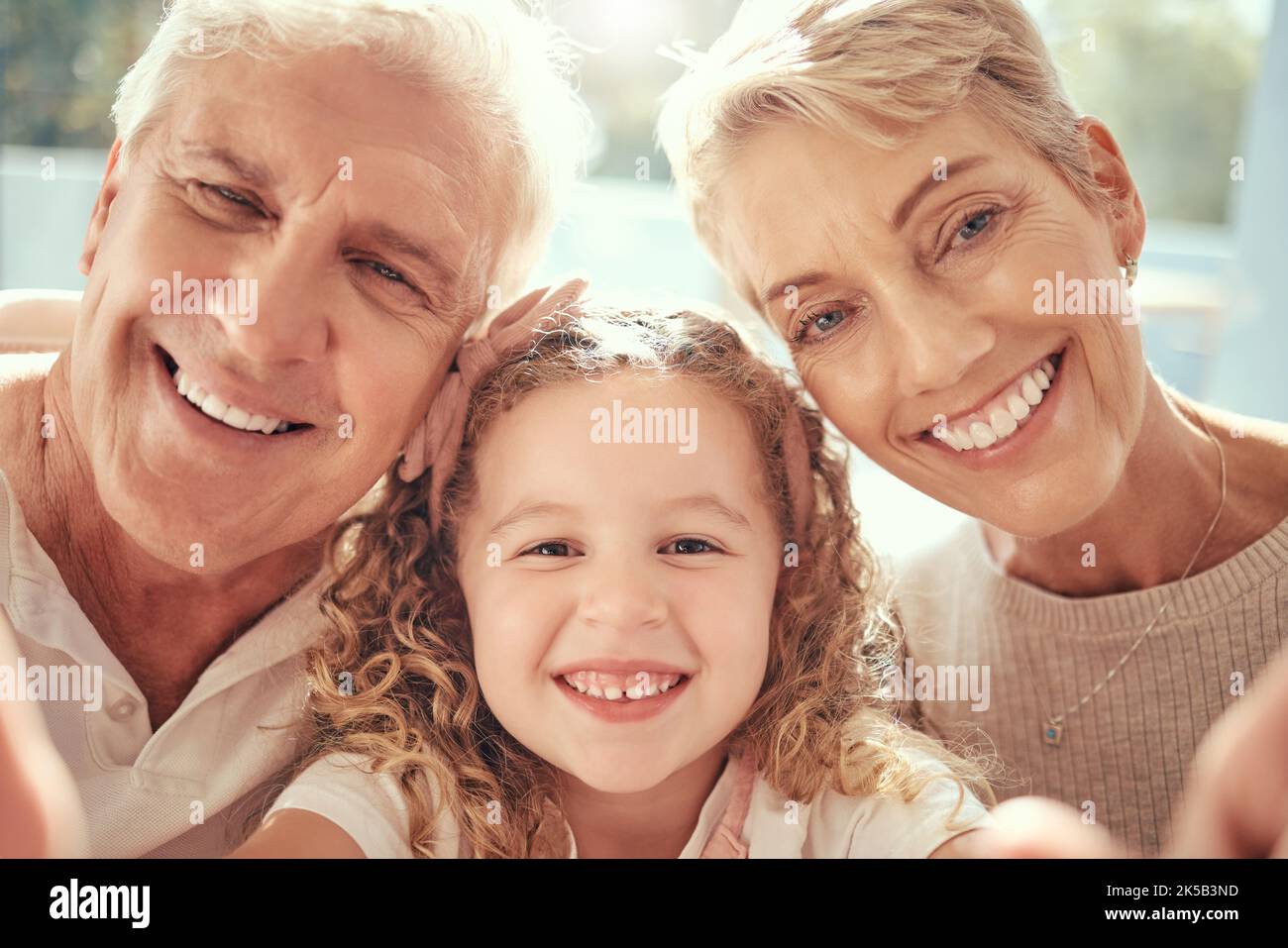 Phone selfie, grandparents and girl child family love to smile, happy ...