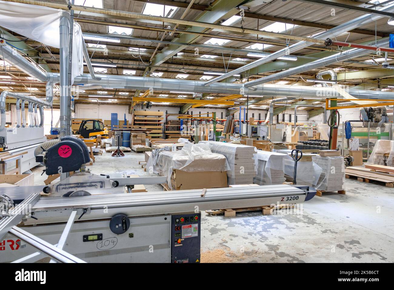 Joinery factory hi-res stock photography and images - Alamy